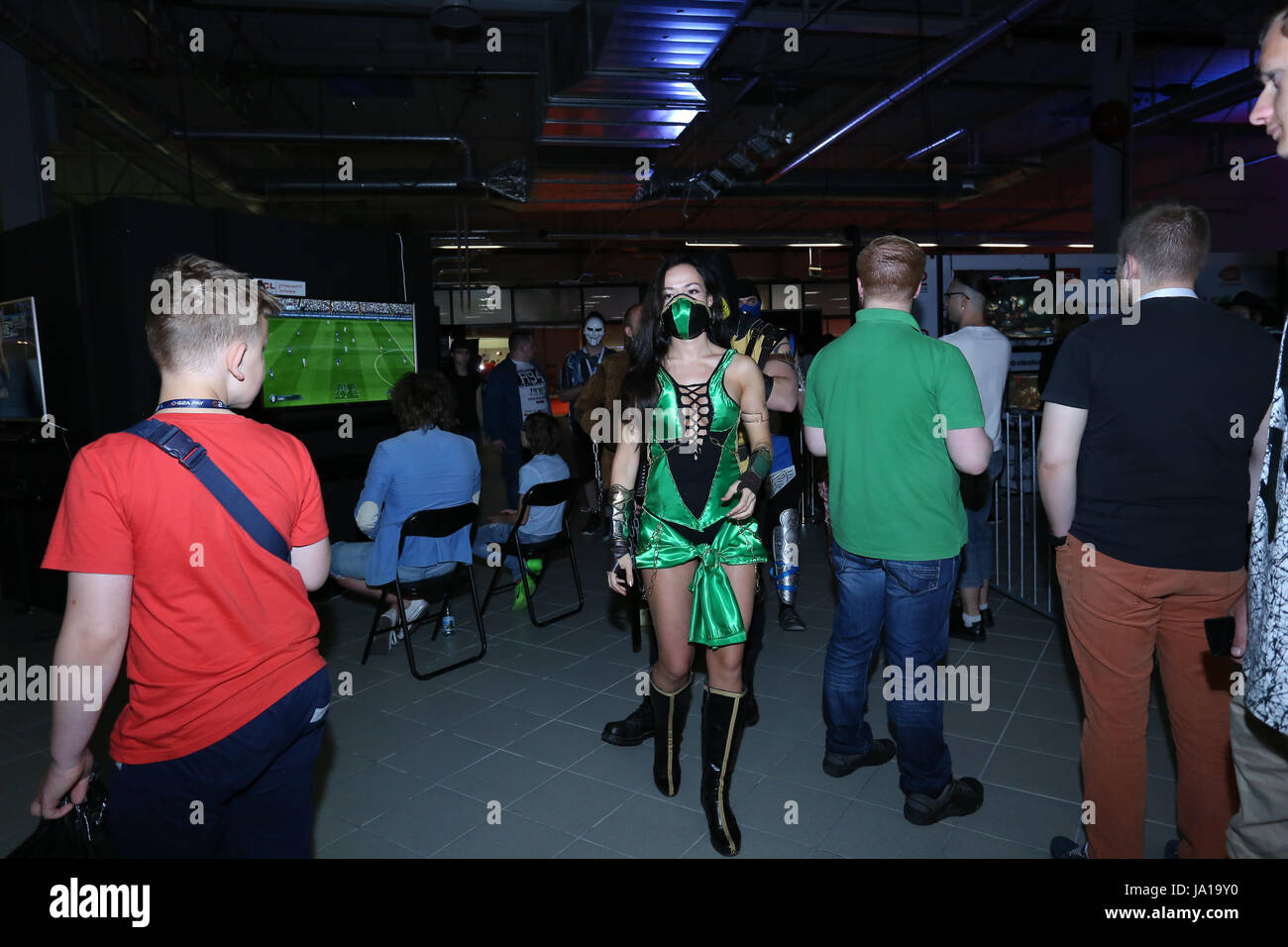 Minecraft costume hi-res stock photography and images - Alamy