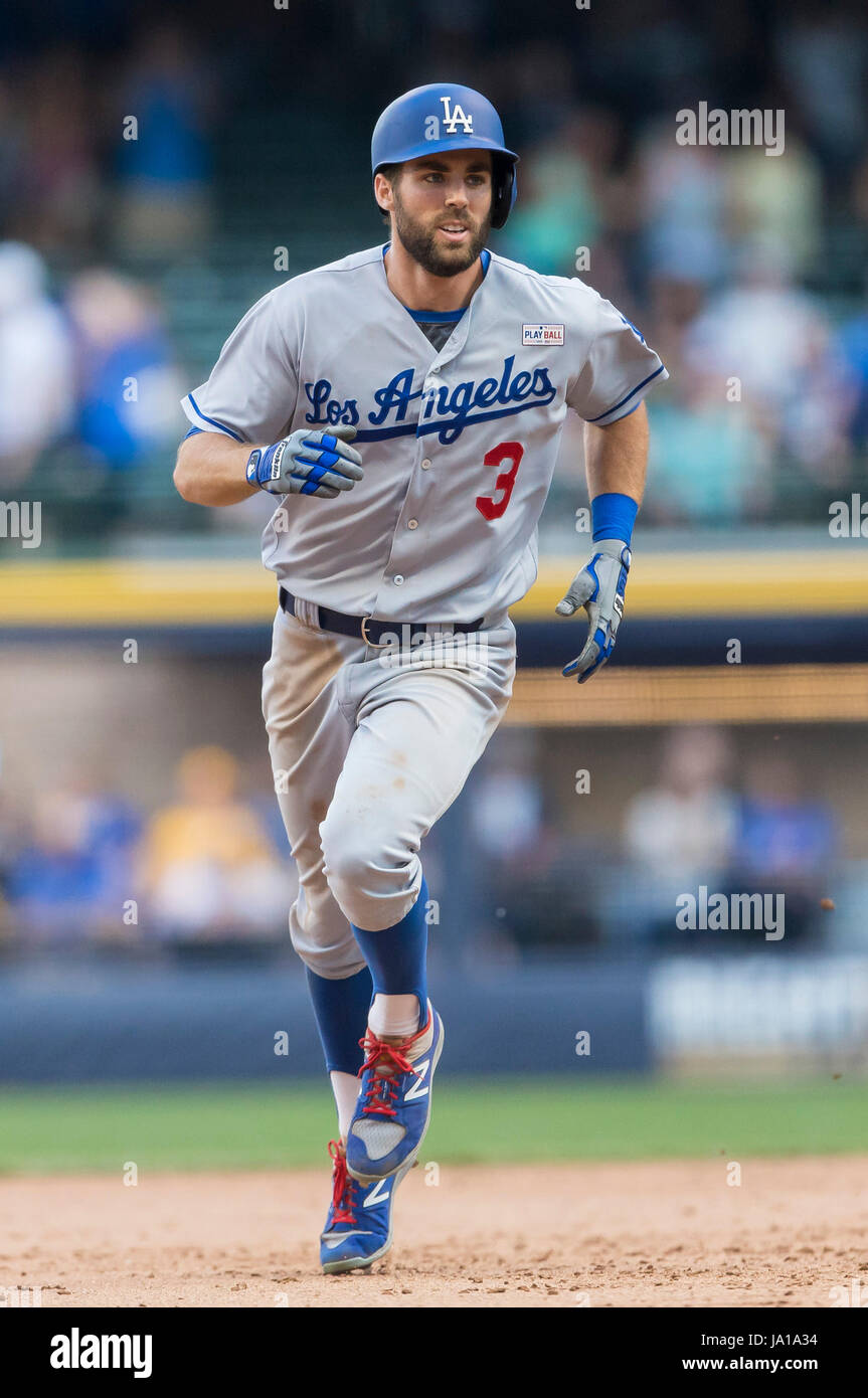 Milwaukee, WI, USA. 3rd June, 2017. Los Angeles Dodgers second baseman ...