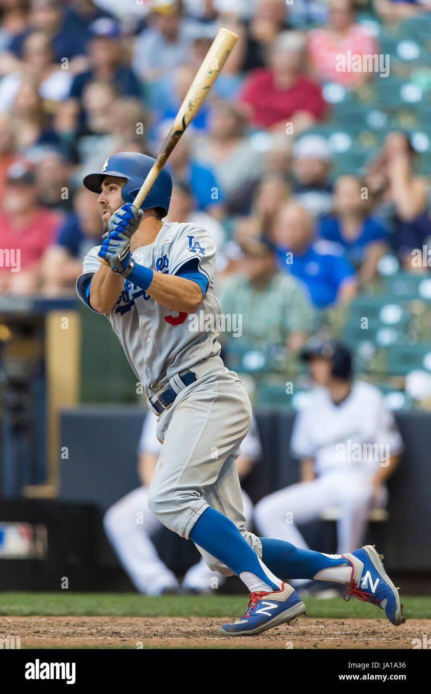 Milwaukee, WI, USA. 3rd June, 2017. Los Angeles Dodgers second baseman ...