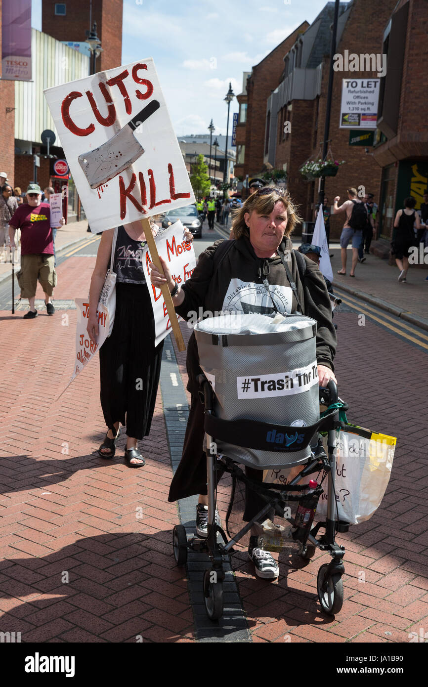 Maidenhead, UK. 3rd June, 2017. Activists from DPAC (Disabled People ...
