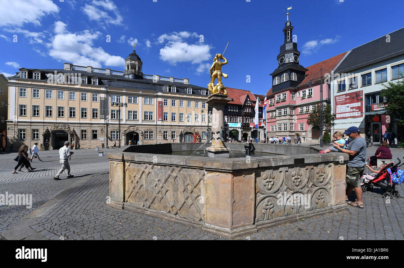 Eisenach, Germany. 1st June, 2017. Tourists walk across the castle ...