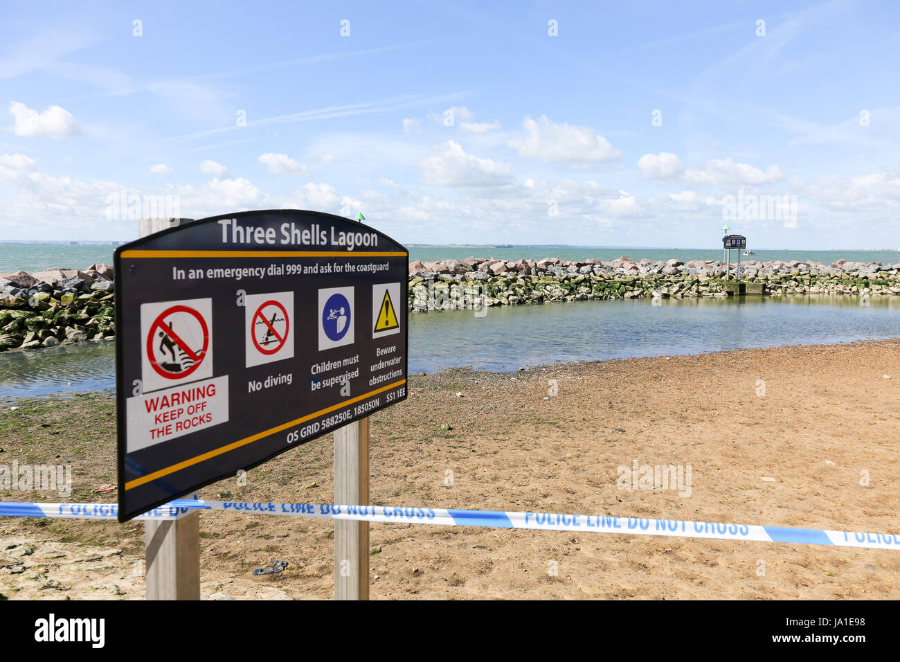 Three shells southend hi-res stock photography and images - Alamy