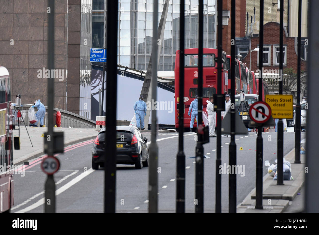 London, UK. 4 June 2017. Forensics staff sweep London Bridge for ...