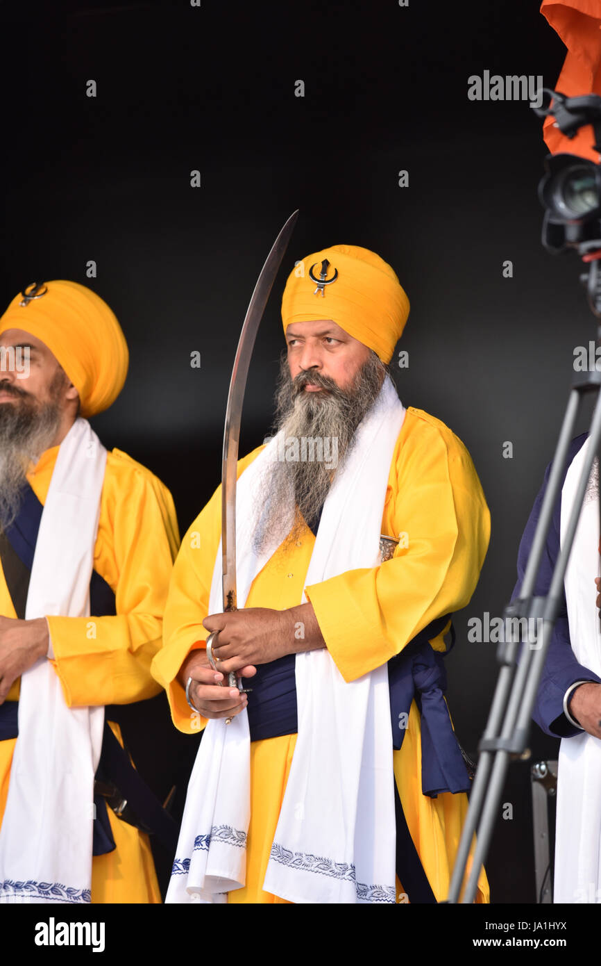 Trafalgar Square, London, UK. 4th June, 2017. Sikh people remember the ...