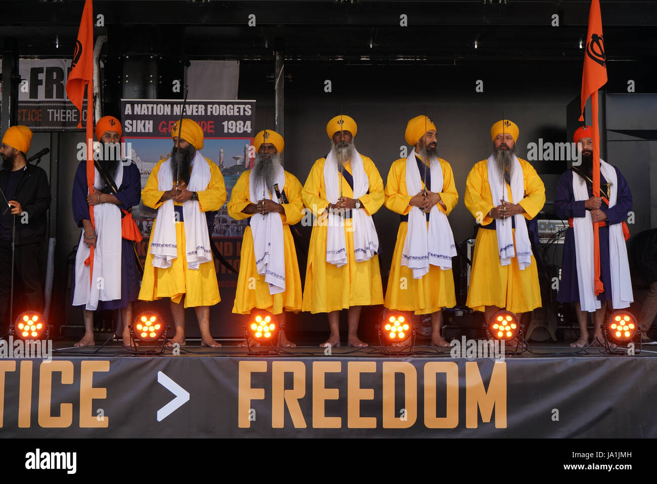 Trafalgar Square,London, UK. 4rd June 2017. Hundreds of Sikh's rally ...