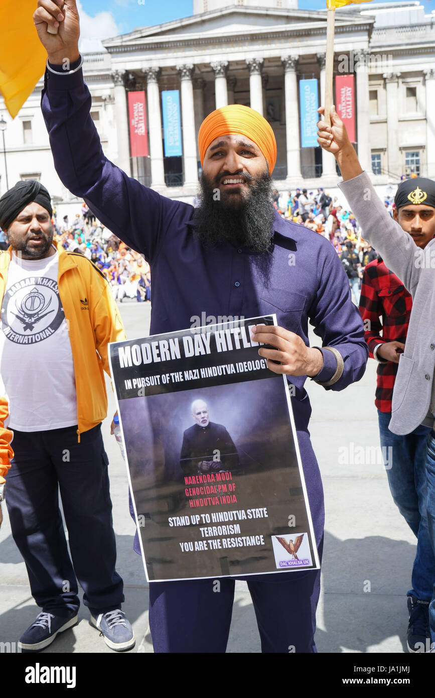 Trafalgar Square,London, UK. 4rd June 2017. Hundreds of Sikh's rally ...