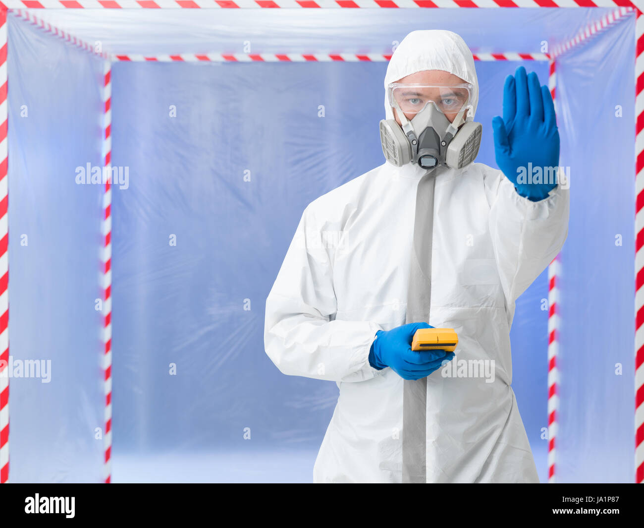 Medic tent hi-res stock photography and images - Alamy