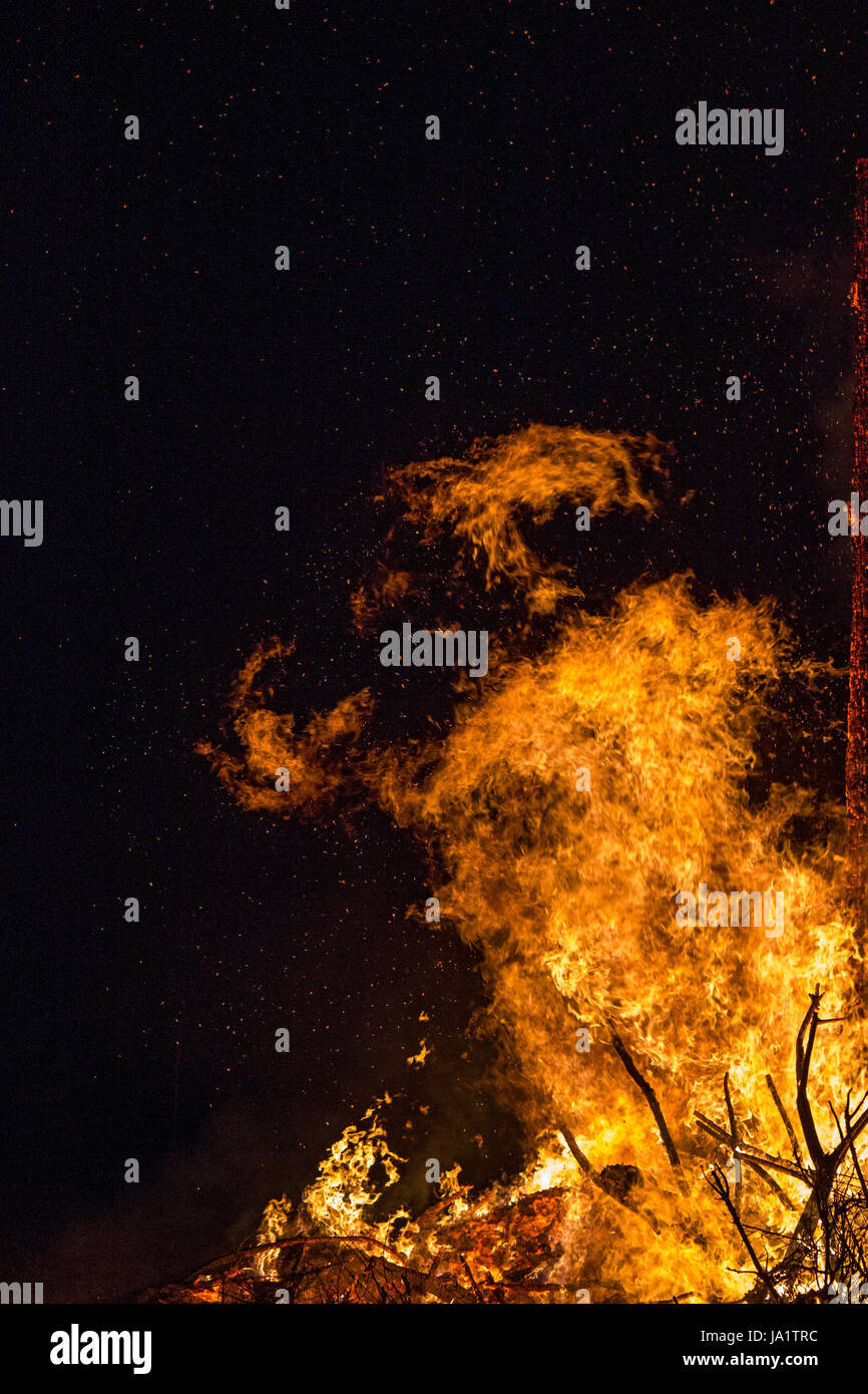 Destruction signaling hi-res stock photography and images - Alamy