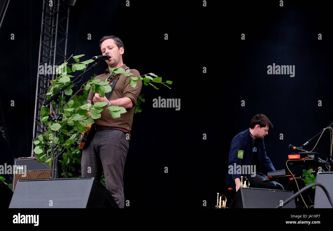 Jan Scott Wilkinson vocalist with British Sea Power aka BSP at ...