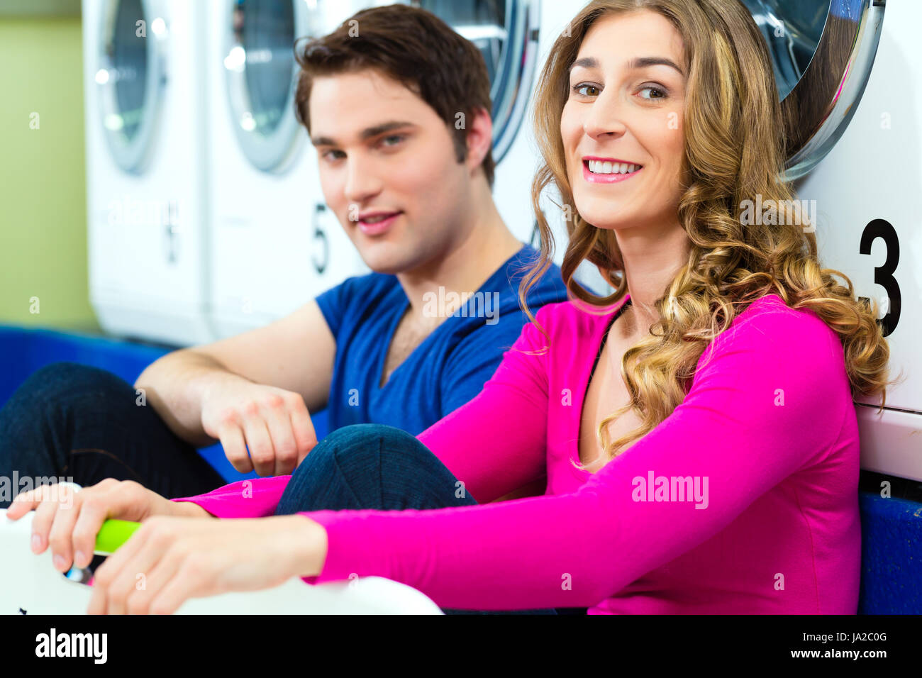 woman, wash, washing, washing machine, laundry, washhouse, laundrette ...