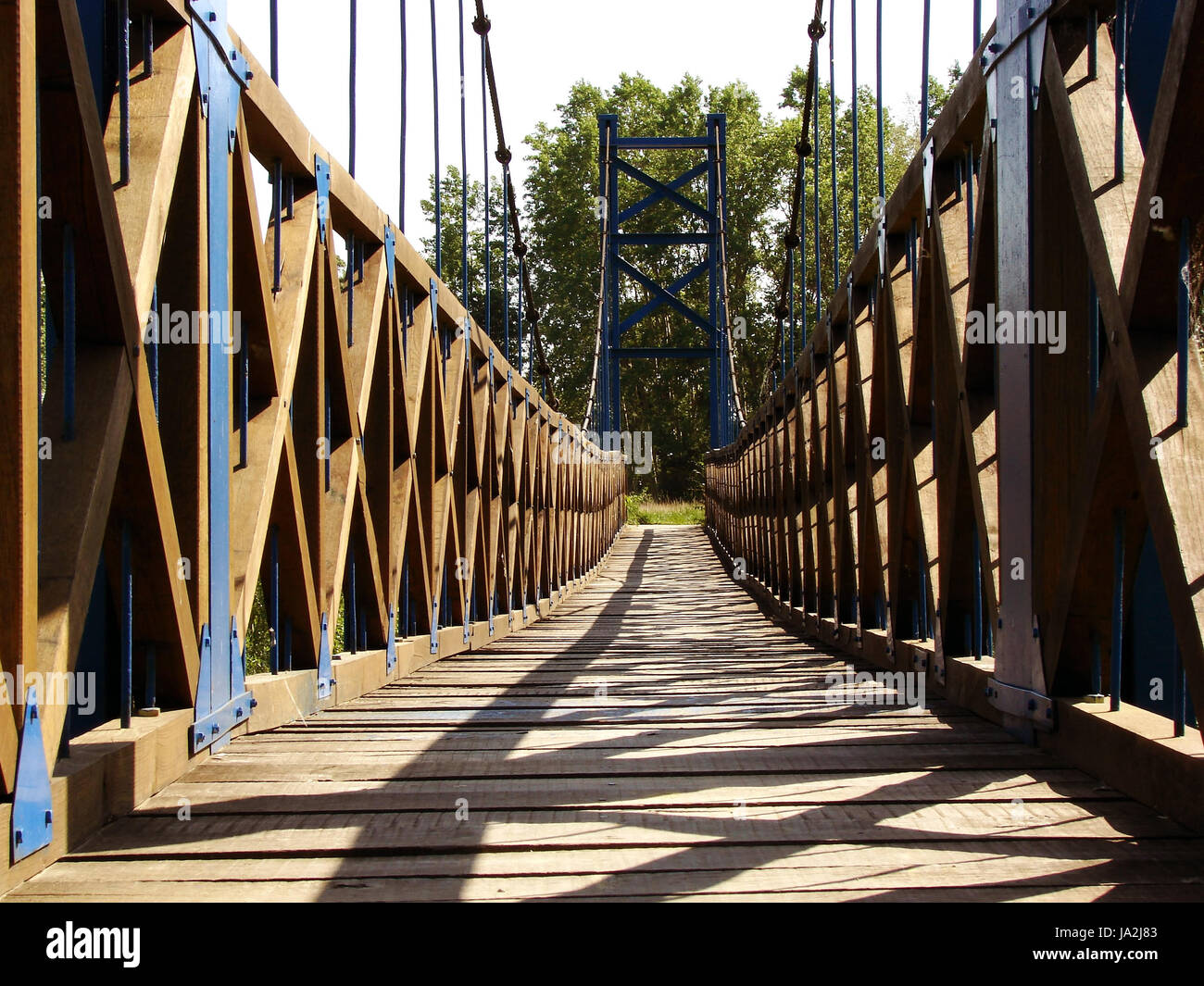 wood, brown, brownish, brunette, bridge, style of construction ...