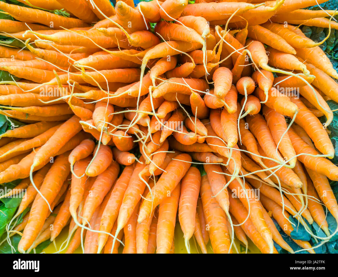 Fresh carrot at street market Stock Photo - Alamy