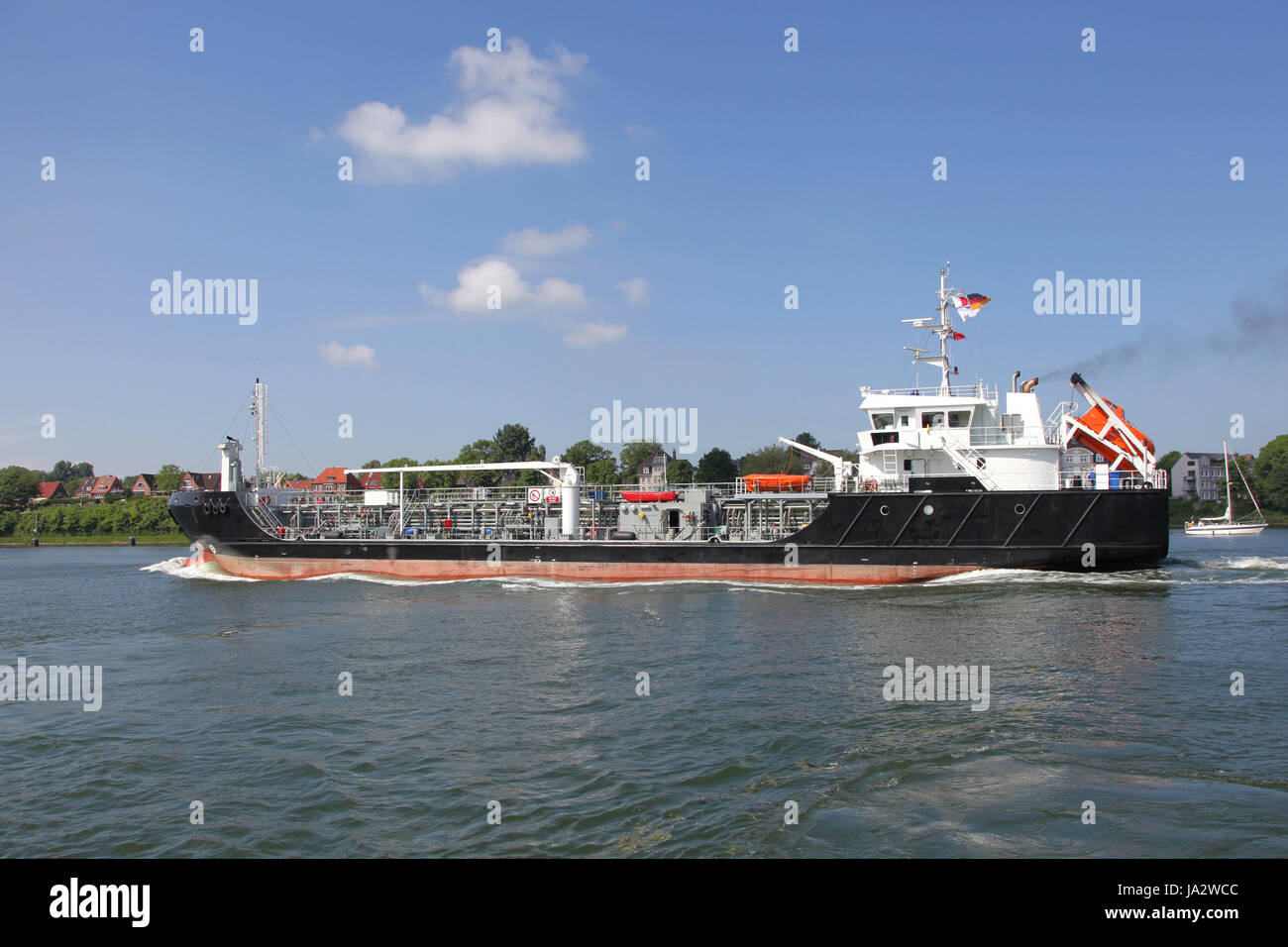 logistics, import, export, tanker, sailing boat, sailboat, rowing boat ...