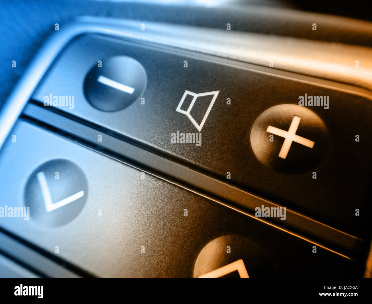 loud, switch, quiet, plus, minus, back, forwards, volume, macro, close ...