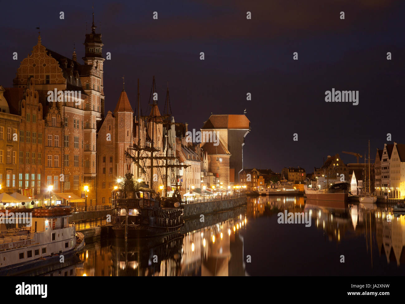 house, building, travel, historical, houses, city, town, night ...