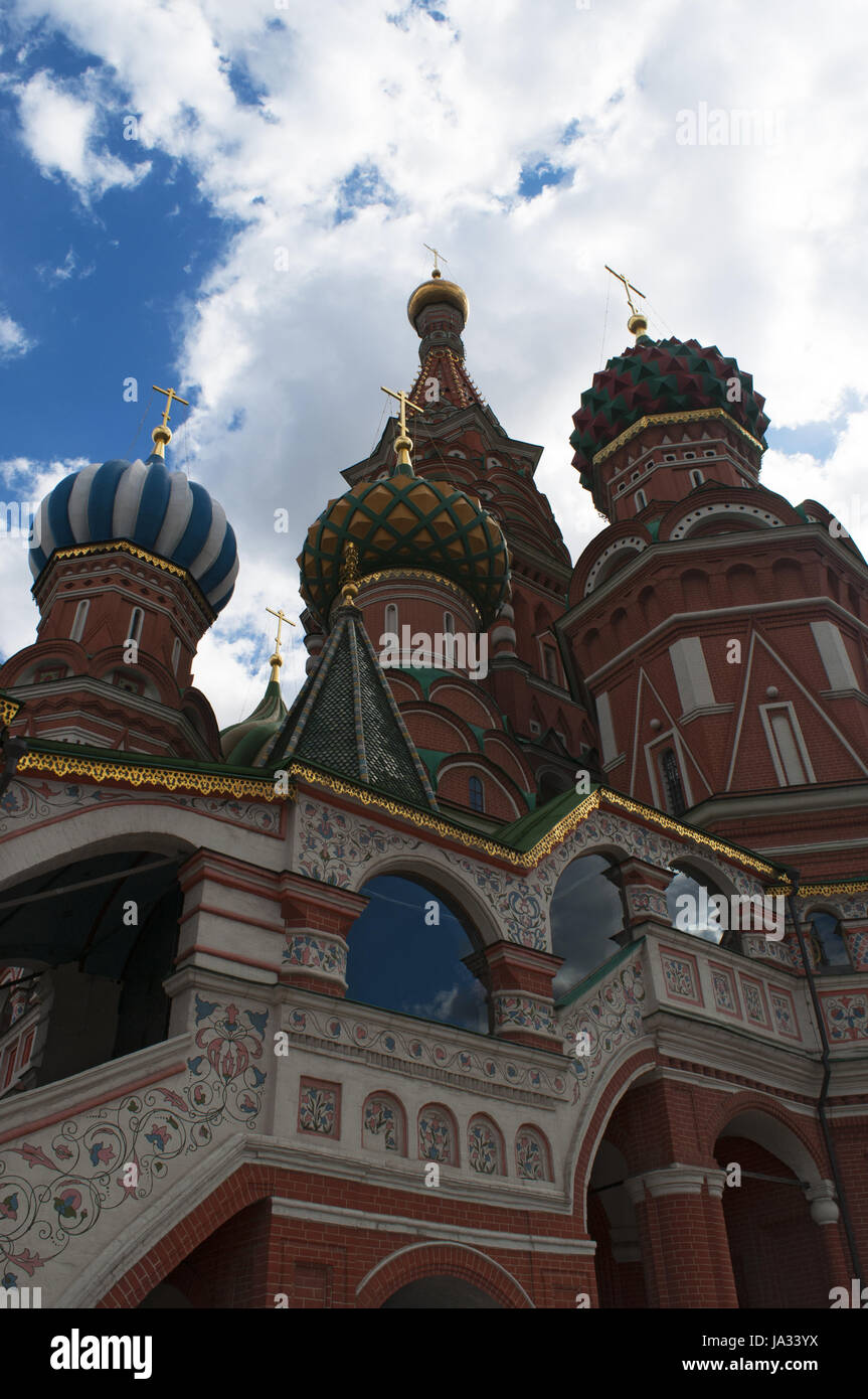 Moscow, Russia: view of Saint Basil's Cathedral, the world-famous ...