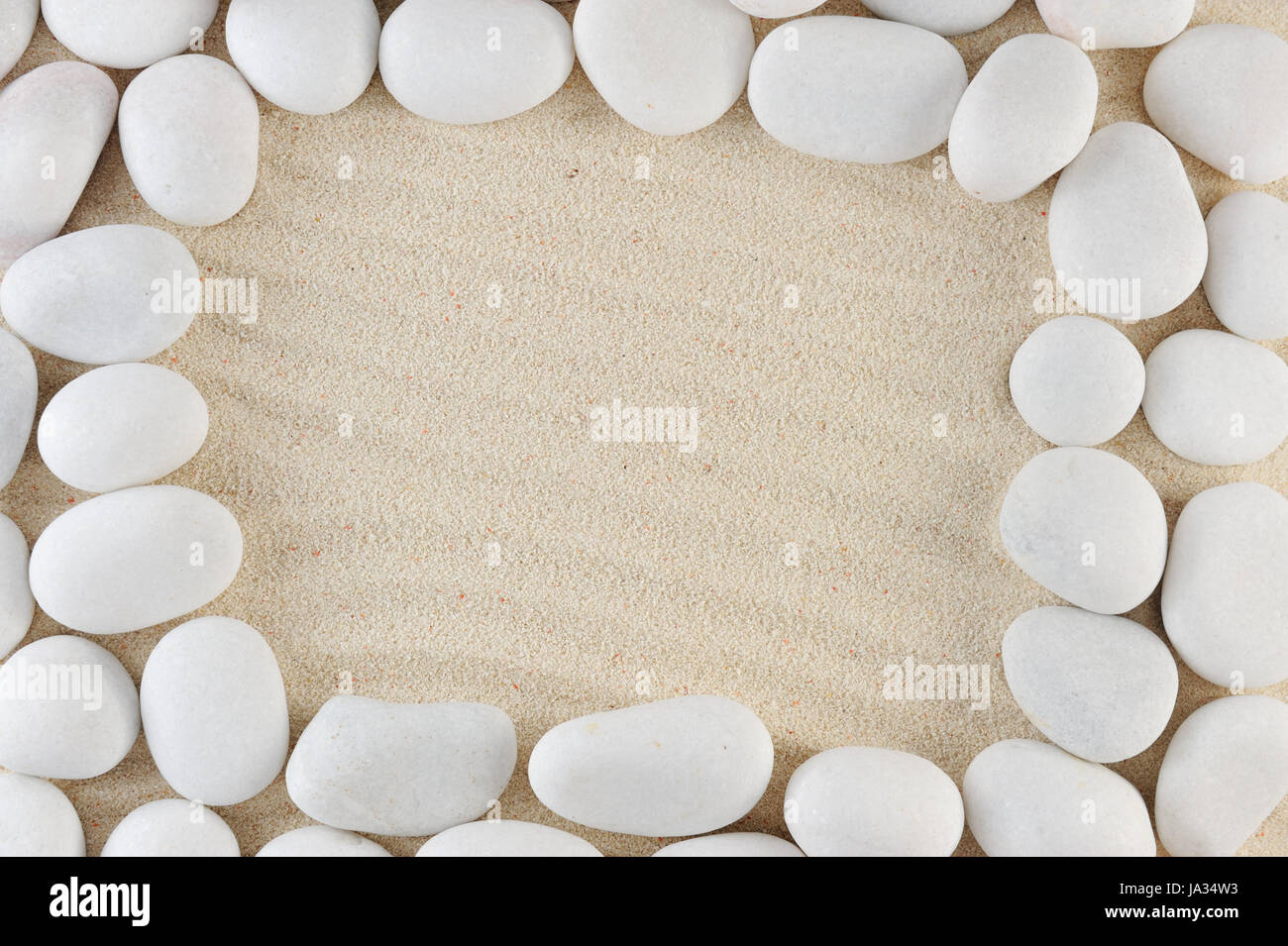 objects, detail, big, large, enormous, extreme, powerful, imposing ...