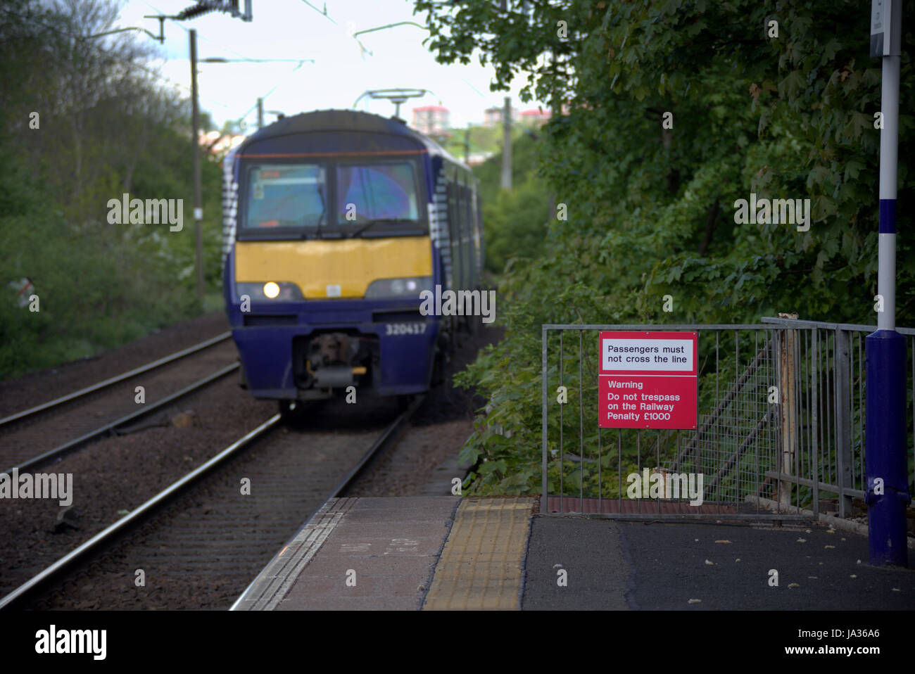 scotrail train station station platform Drumchapel Stock Photo - Alamy