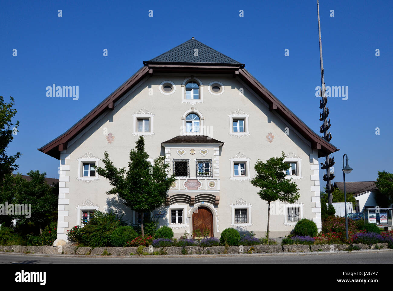 City hall facade with maypole hi-res stock photography and images - Alamy