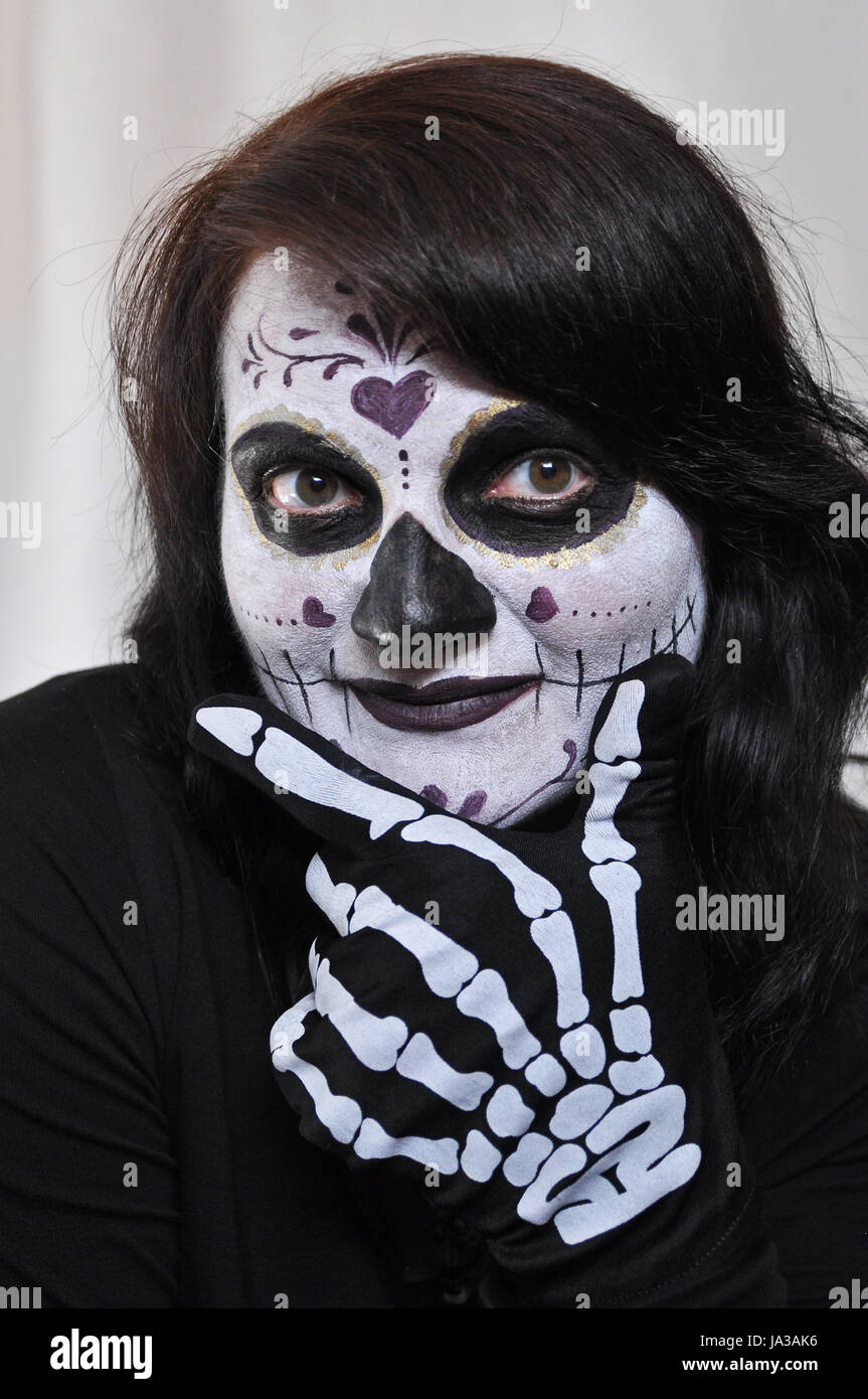 Portrait de vampire hi-res stock photography and images - Alamy