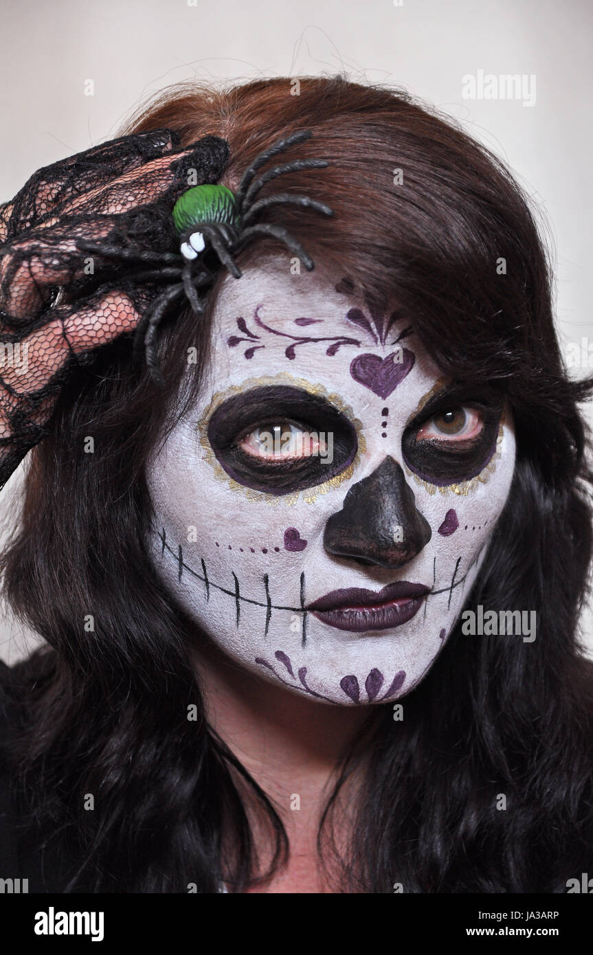 Der zombie hi-res stock photography and images - Alamy