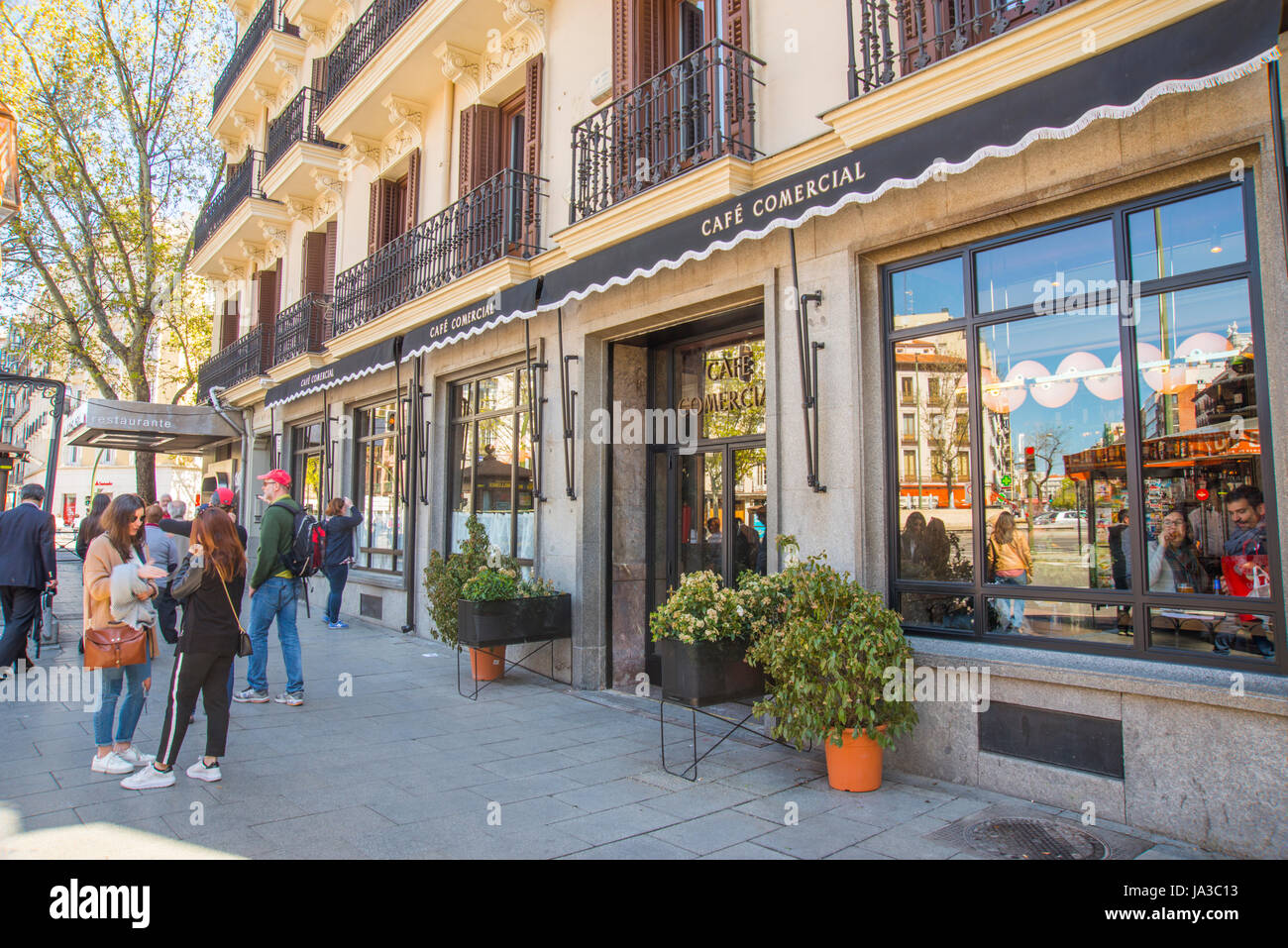 Fachada comercial hi-res stock photography and images - Alamy