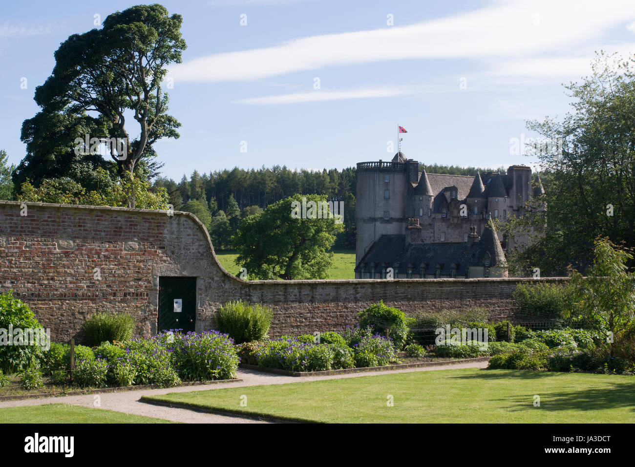 Castle Fraser in Aberdeenshire, Scotland Stock Photo - Alamy
