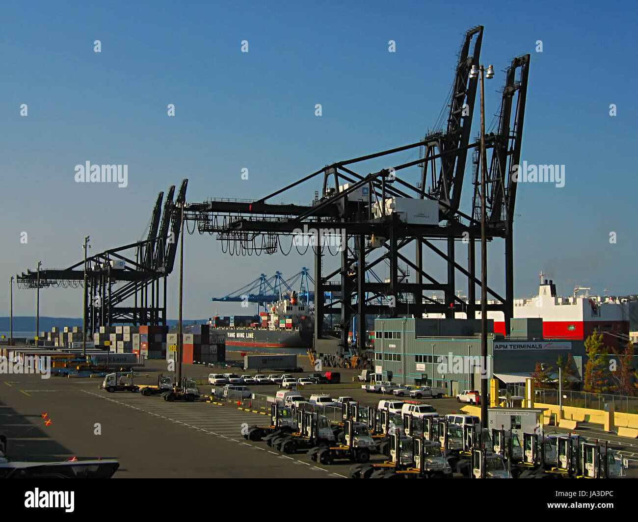 A photograph of a shipyard Stock Photo - Alamy