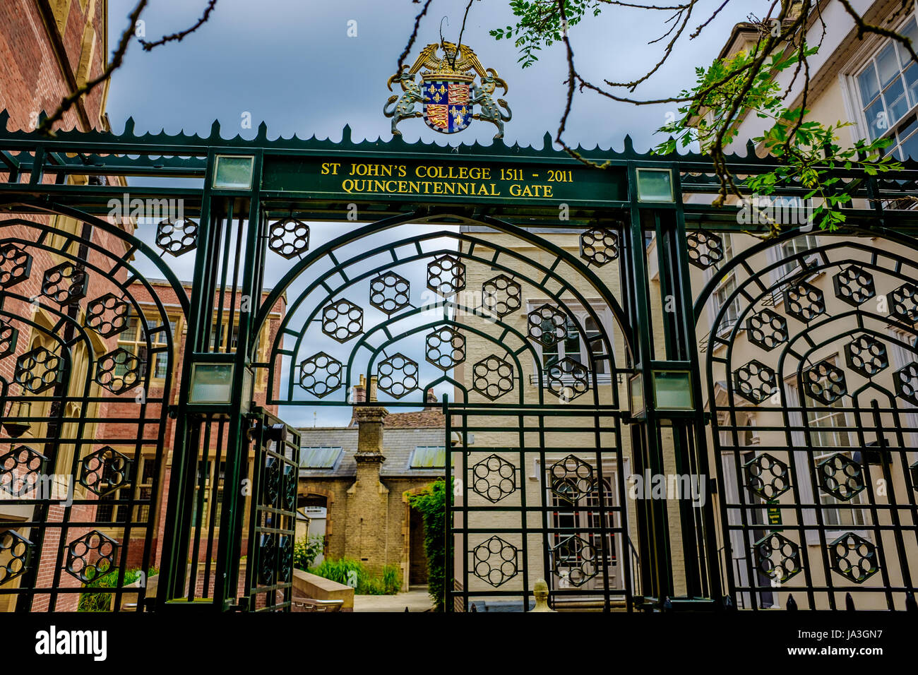 The quincentennial gate at St John's college, Cambridge, England ...