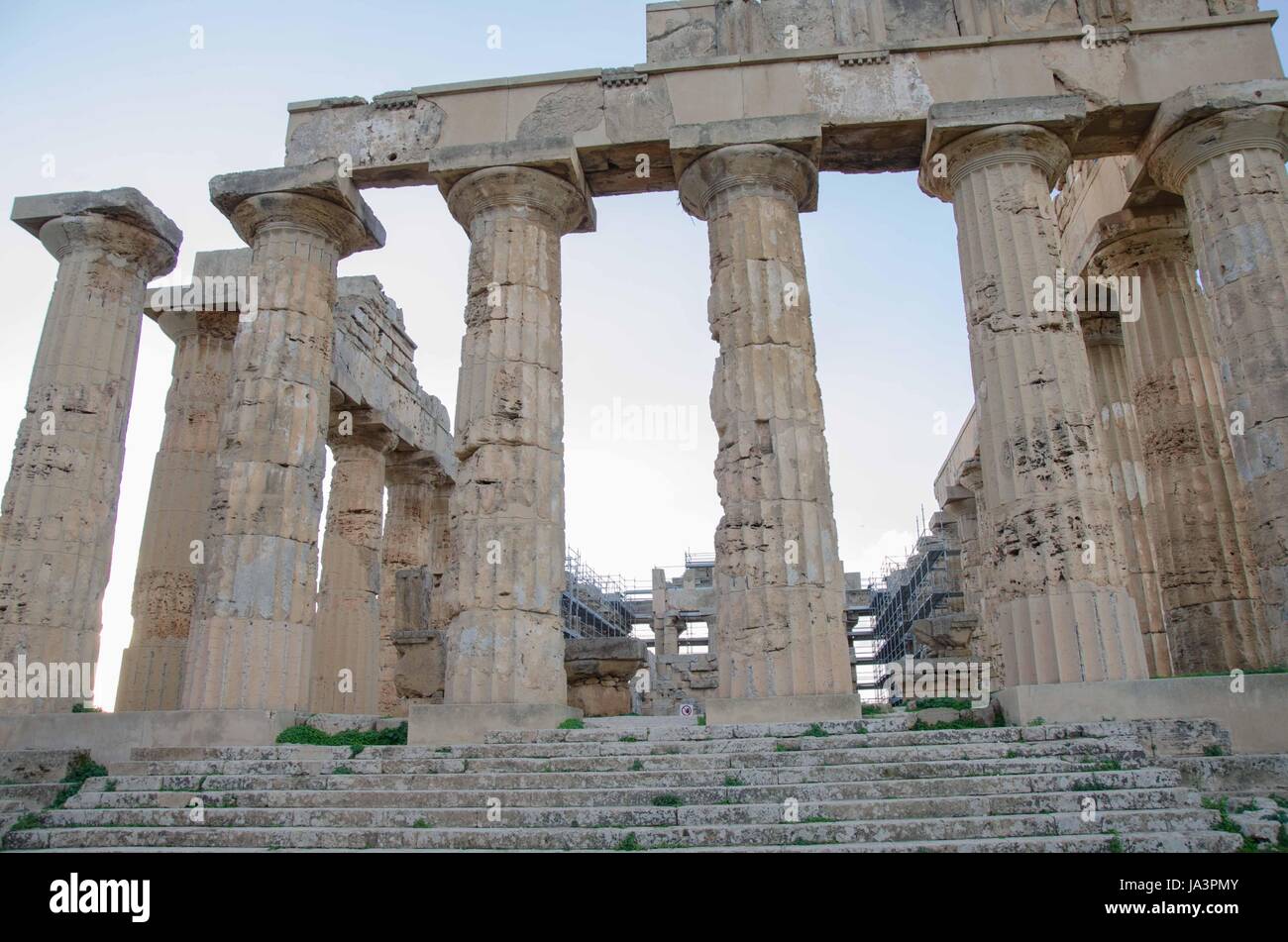 Archaeological area of Selinunte in Sicily Stock Photo - Alamy