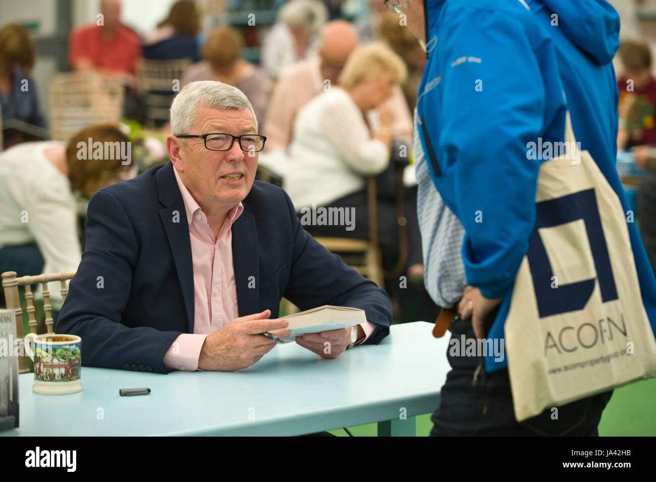 Alan Johnson Labour Party politician book signing for fans in the ...