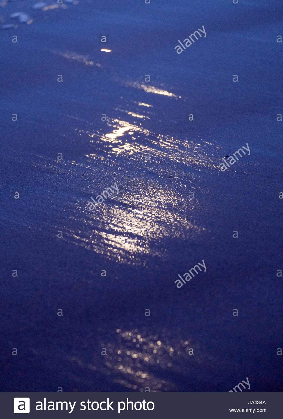 Moonlight On Water Stock Photos & Moonlight On Water Stock Images - Alamy