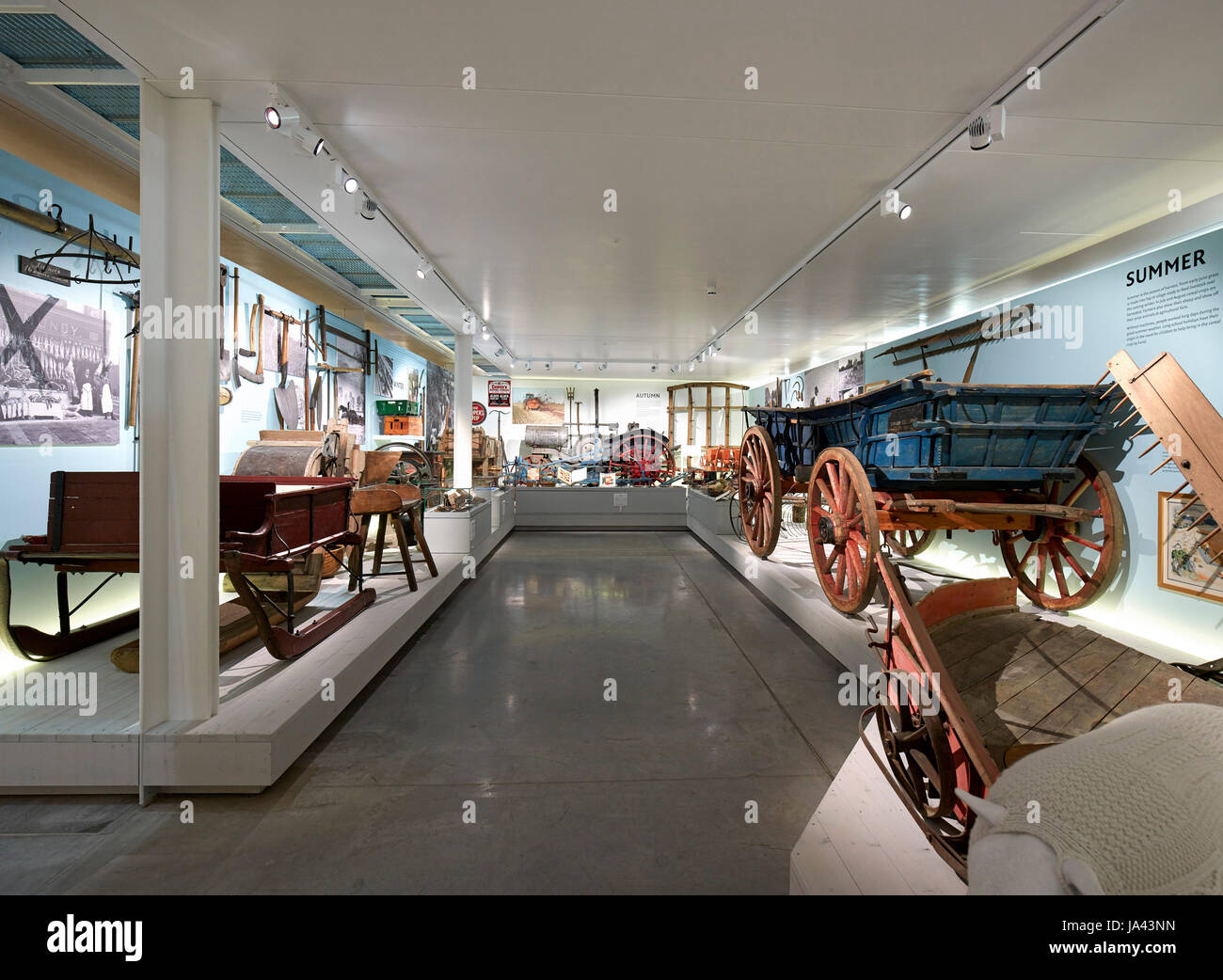 Farm exhibition with wagon. Museum of English Rural Life, Reading ...