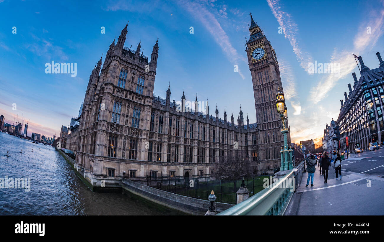 Waterfront view big ben hi-res stock photography and images - Alamy