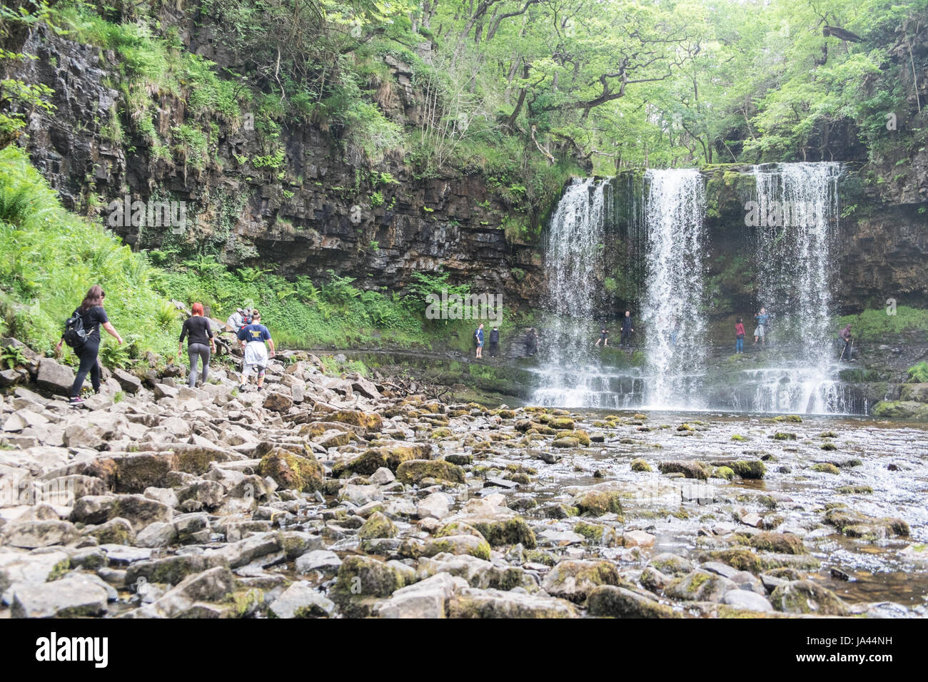 Beneath waterfall hi-res stock photography and images - Alamy