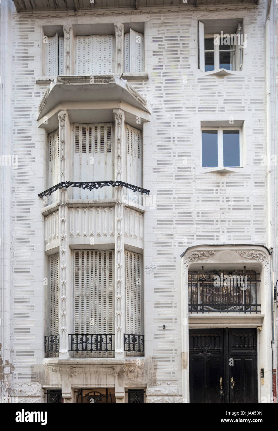 Paris art nouveau architecture hi-res stock photography and images - Alamy