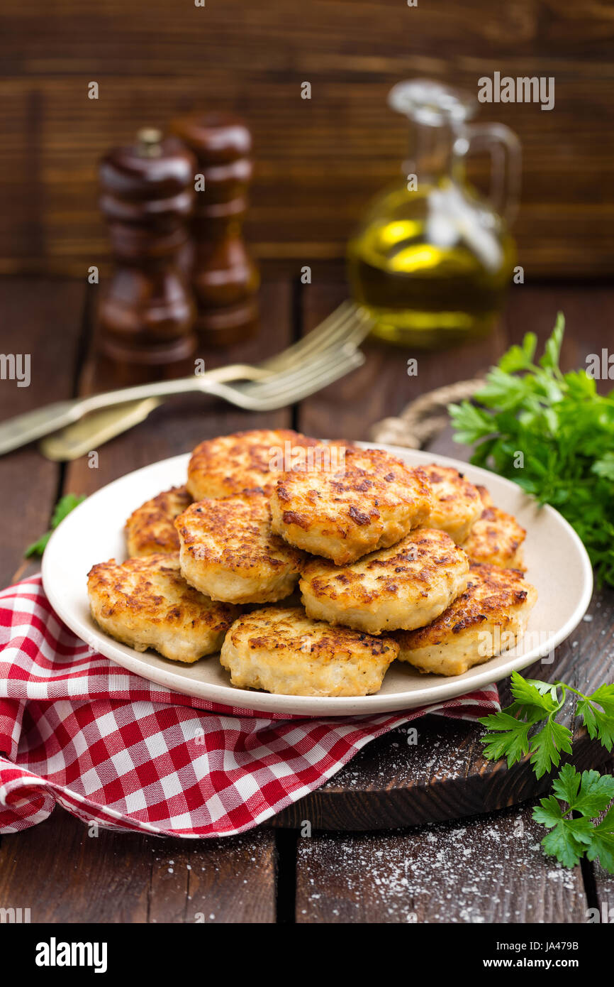 Cutlets fry meat chicken pan hi-res stock photography and images - Alamy