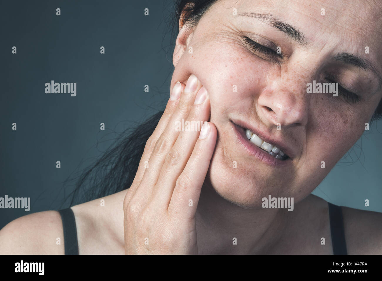 woman having a toothache Stock Photo - Alamy