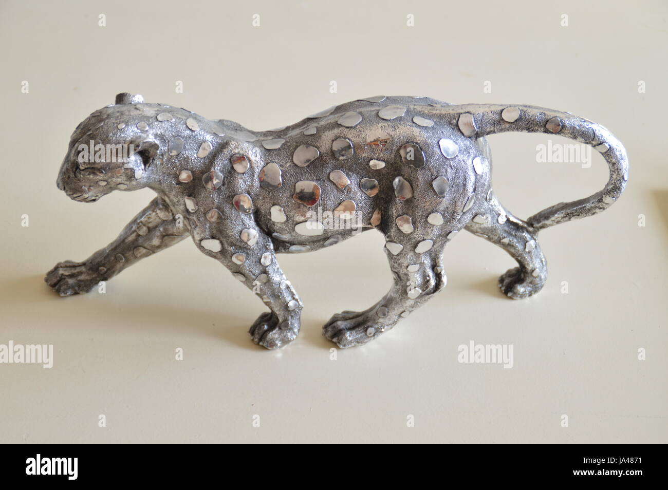 Silver metal leopard hi-res stock photography and images - Alamy