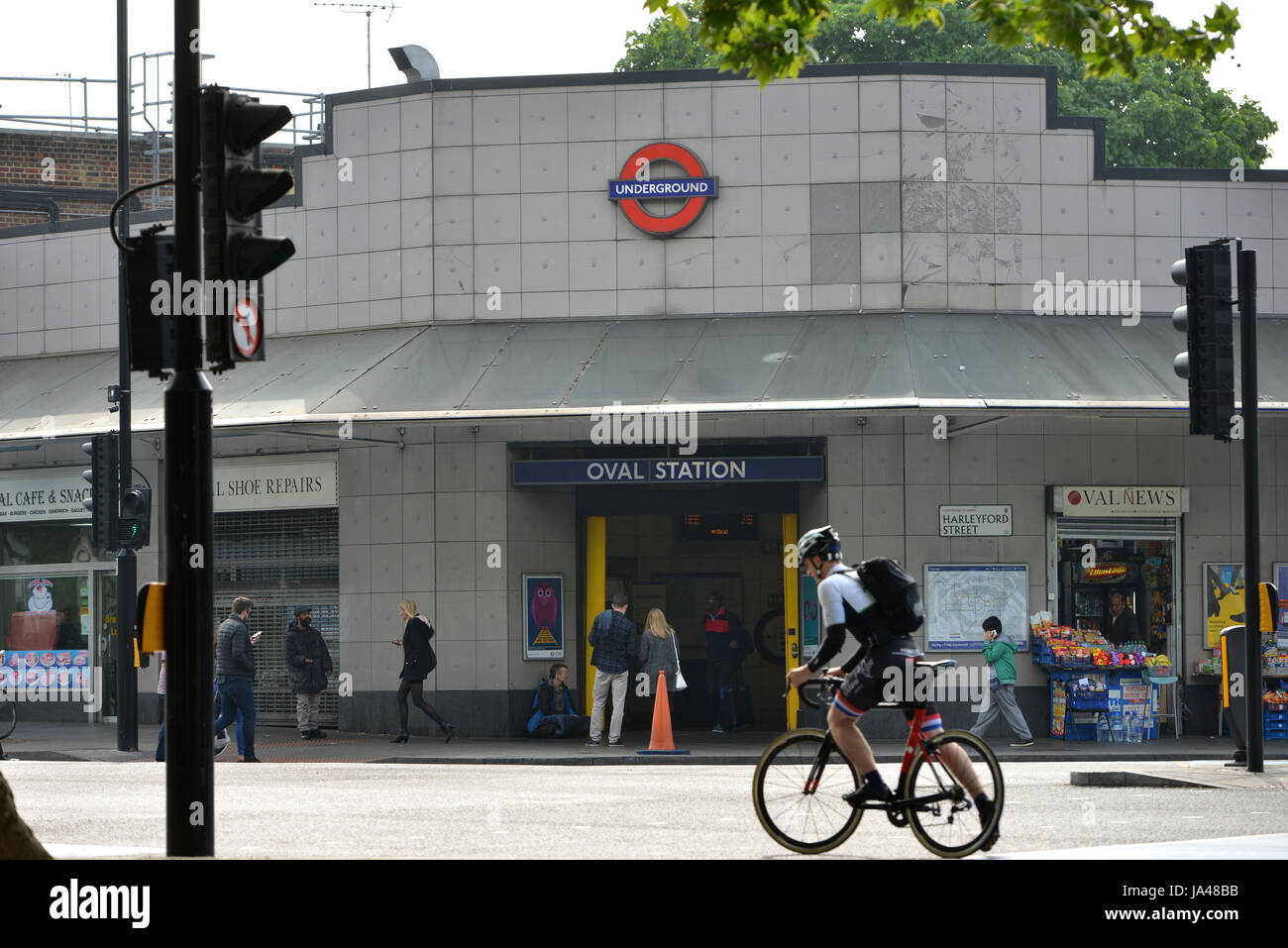 Oval station, Kennington, London Stock Photo - Alamy