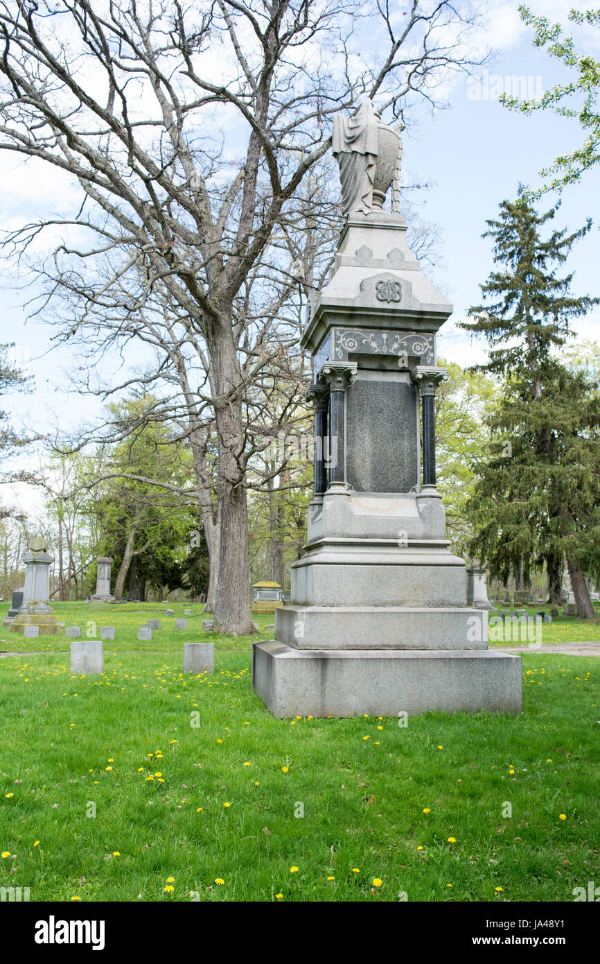 Large cemetery memorial hi-res stock photography and images - Alamy