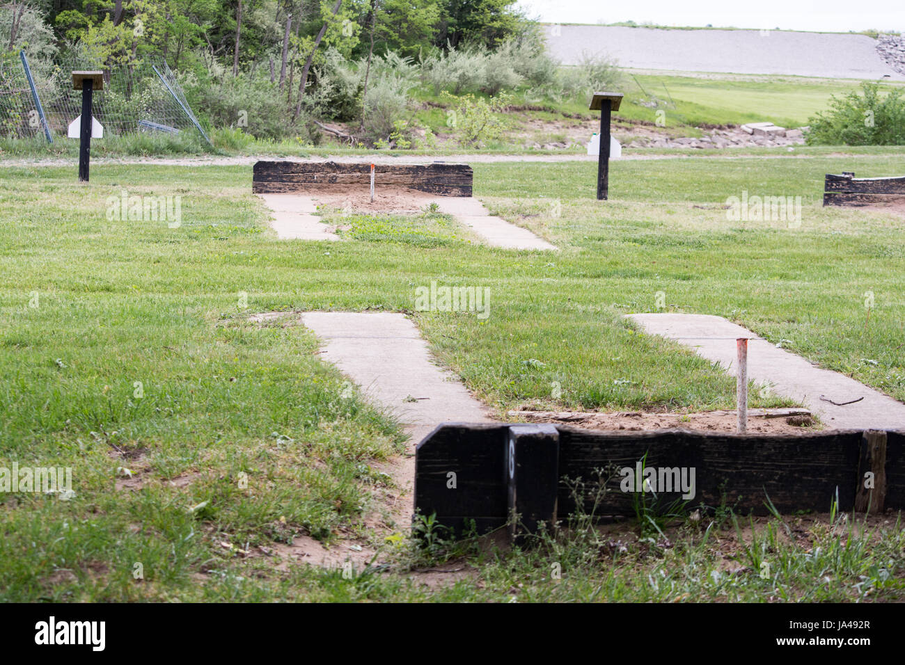 Horseshoe pit hi-res stock photography and images - Alamy