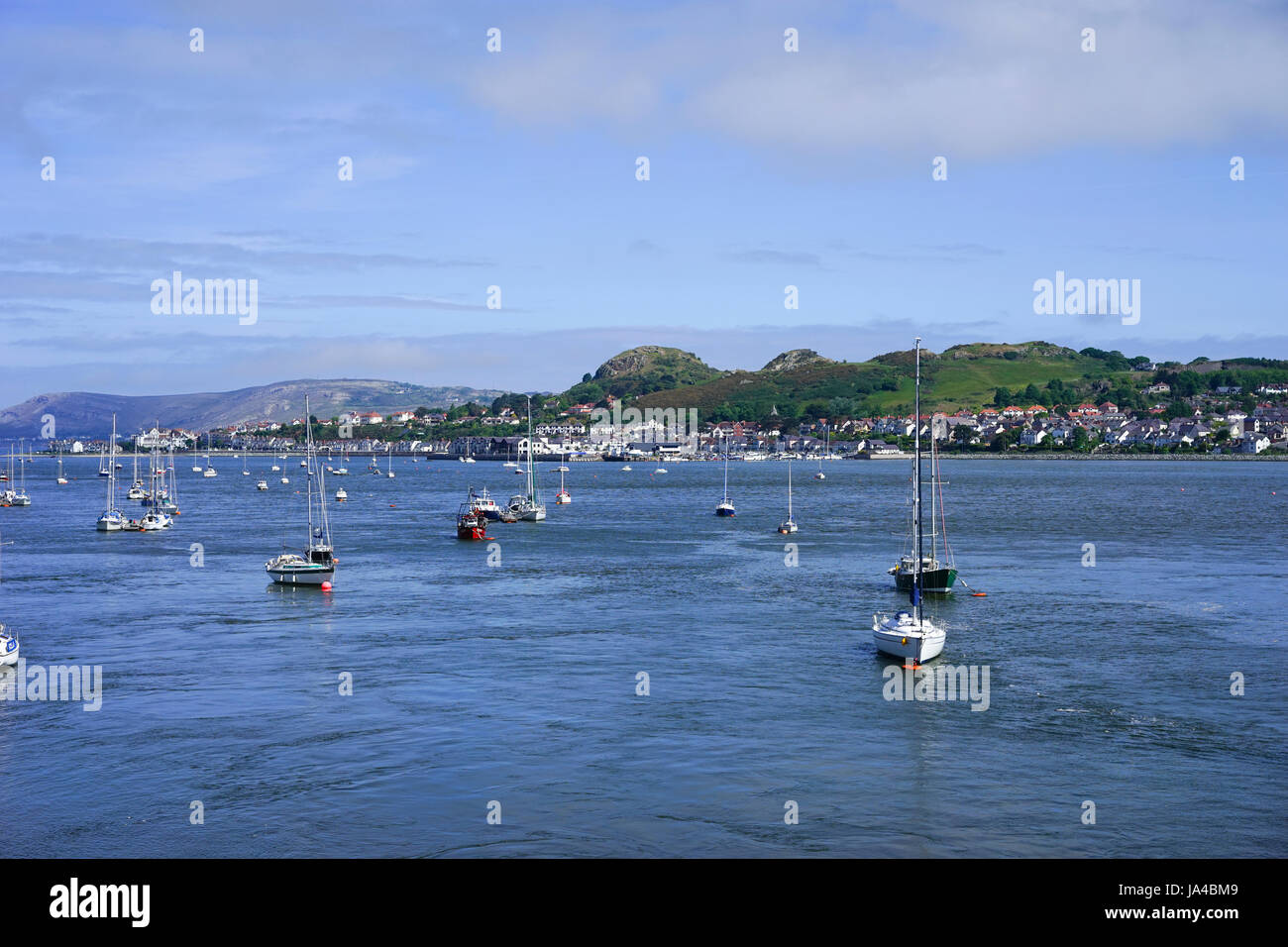 Conwy across estuary hi-res stock photography and images - Alamy