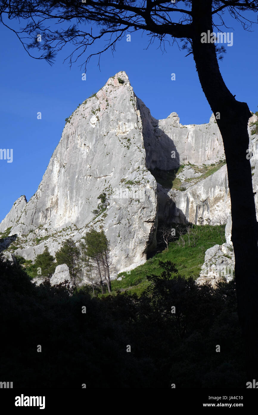 Orgon hi-res stock photography and images - Alamy