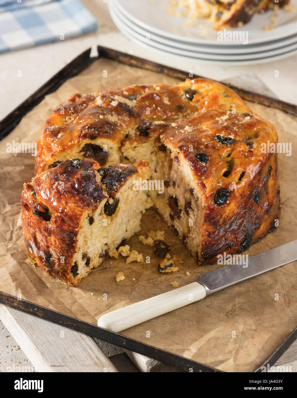Wiltshire lardy cake hi-res stock photography and images - Alamy