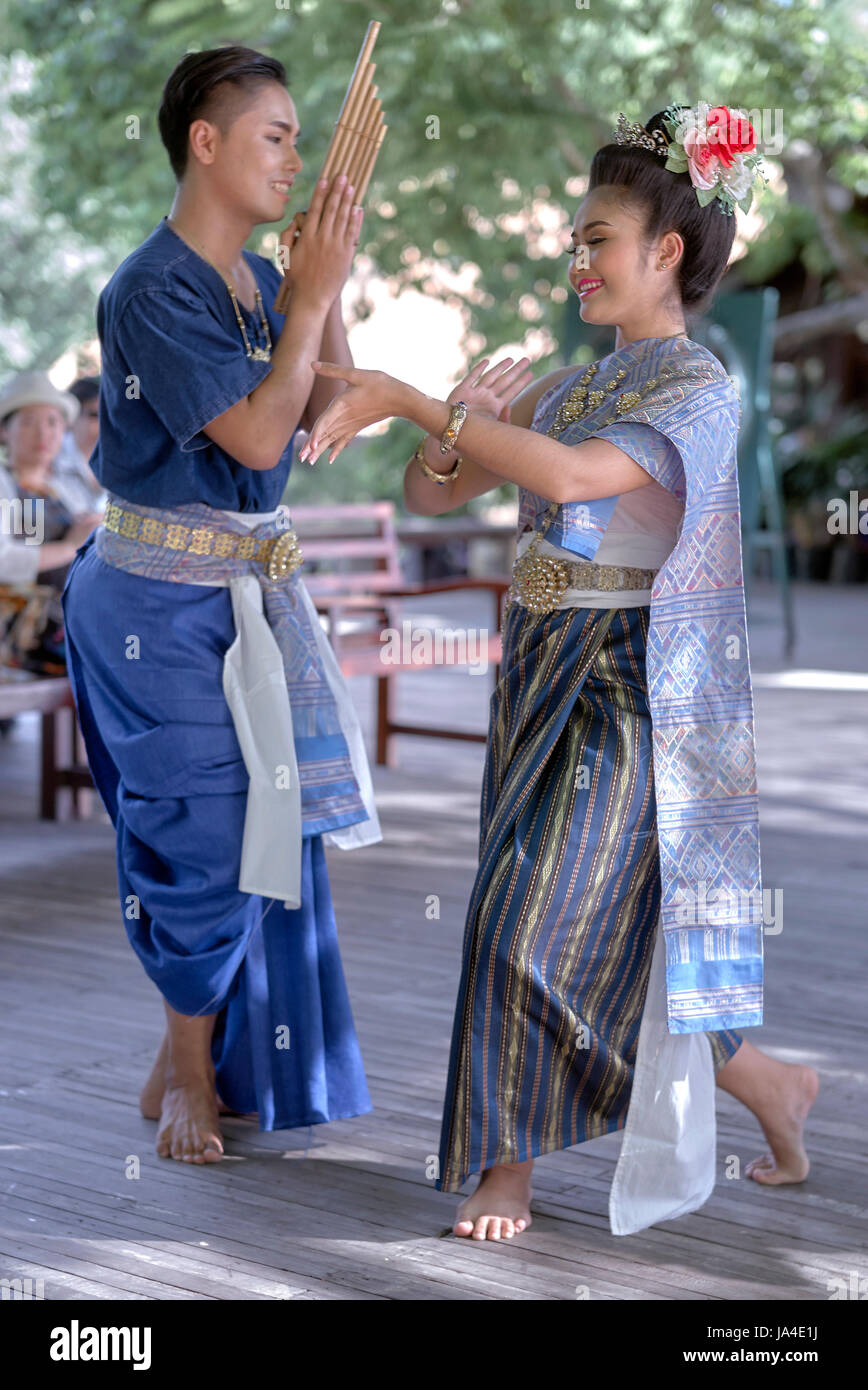 Thai male dancers hi-res stock photography and images - Alamy