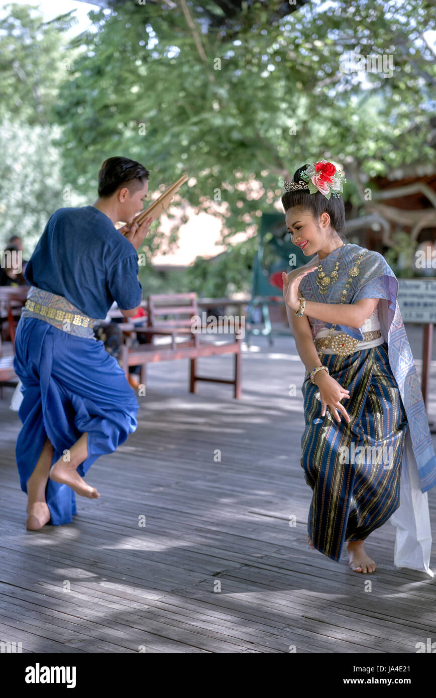 Thai male dancers hi-res stock photography and images - Alamy
