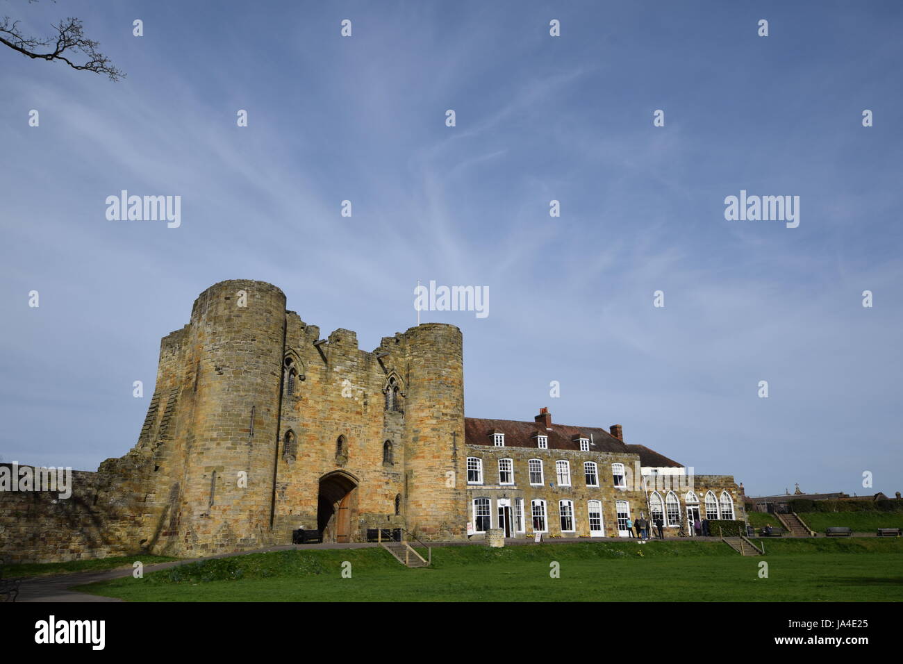 Tonbridge castle kent hi-res stock photography and images - Alamy