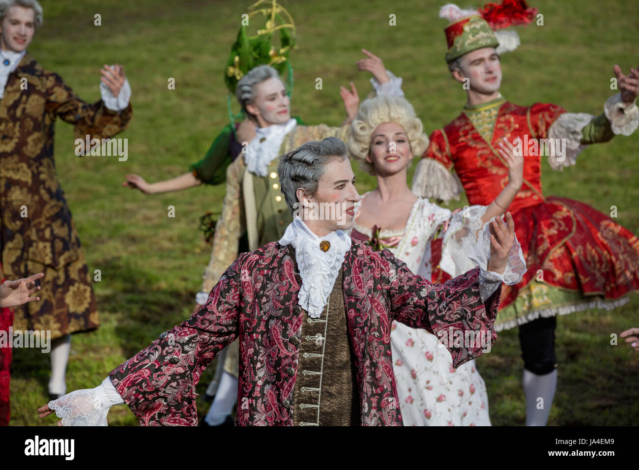 Imperial russia ball hi-res stock photography and images - Alamy