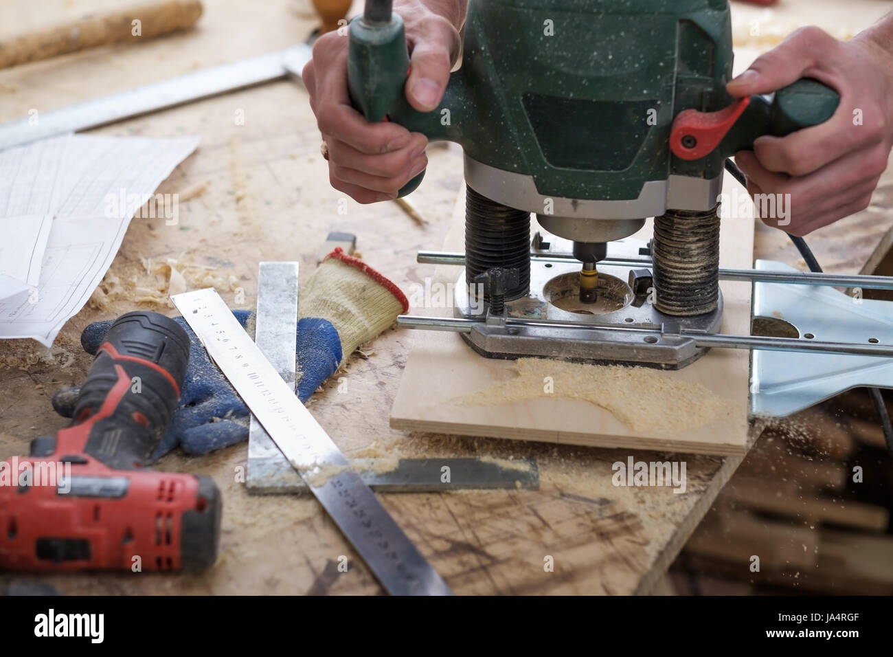 Drilling holes in wood hi-res stock photography and images - Alamy